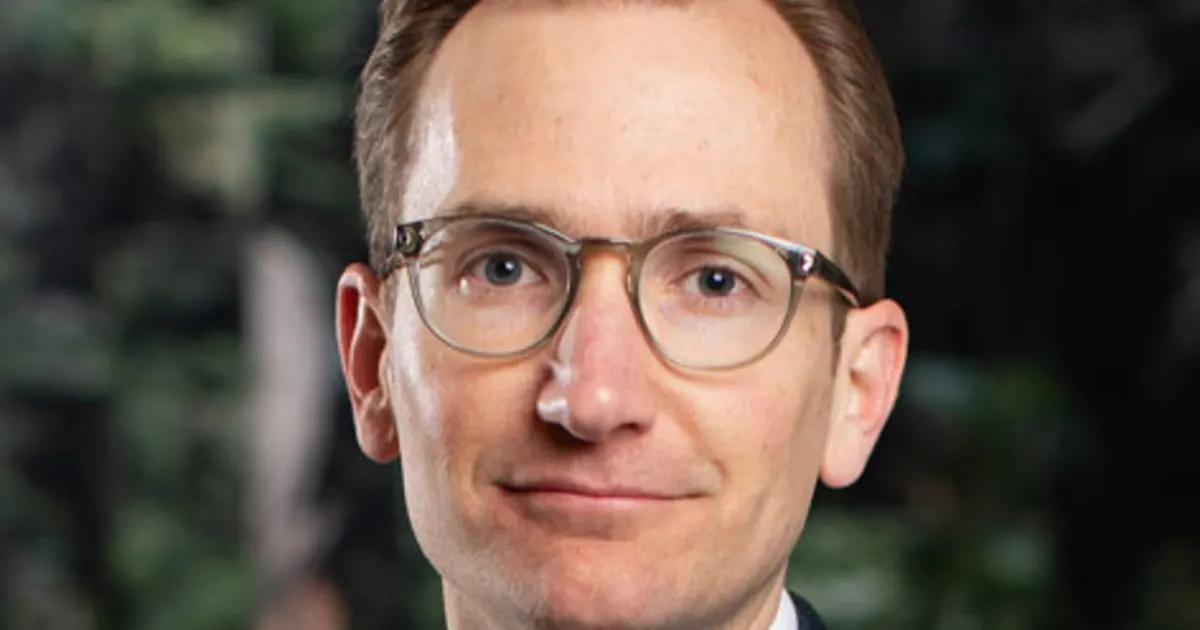 Simon Day